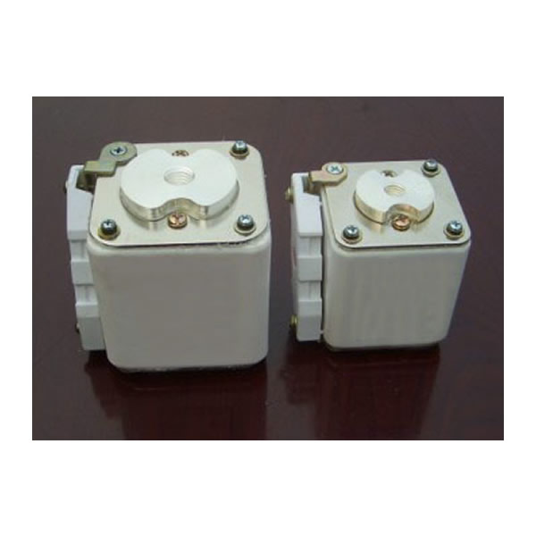 Square Body Fuses Flush End Contact 1000V / 50–1400A - Yueqing Aidun ...
